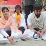 Devi Chitralekha Ji Husband, Parents, Age, Biography, Fees, Education ...