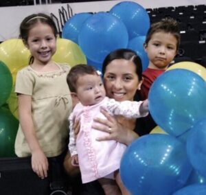 Aneliz Alvarez-Alcala Age: Who Is Aneliz Aguilar's Mother? Wikipedia ...