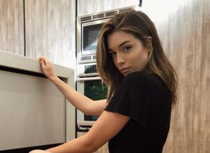Lauren Summer (Model) Wiki, Age, Biography, Lifestyle, Family & More