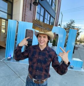 John Foster (American Idol) Height, Age, GF, Family, Biography