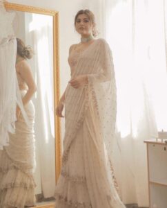 Kritika Khurana (That Boho Girl) Wiki, Height, Age, Boyfriend, Husband ...
