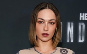 Elsie Hewitt Biography, Age, Boyfriend, Pregnancy, Family, Net Worth
