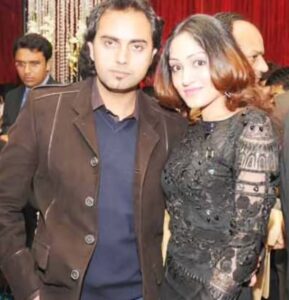Khushali Kumar Biography, Wiki, Age, Height, Affairs, Husband, Family ...
