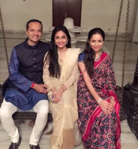 Shallu Jindal (Naveen Jindal's Wife) Biography, Wiki, Age, Family ...