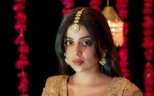 Yashma Gill Biography, Age, Husband, Family, Disease, Height and More