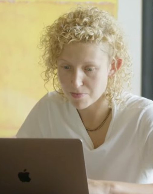 Hannah Ellis Petersen Biography